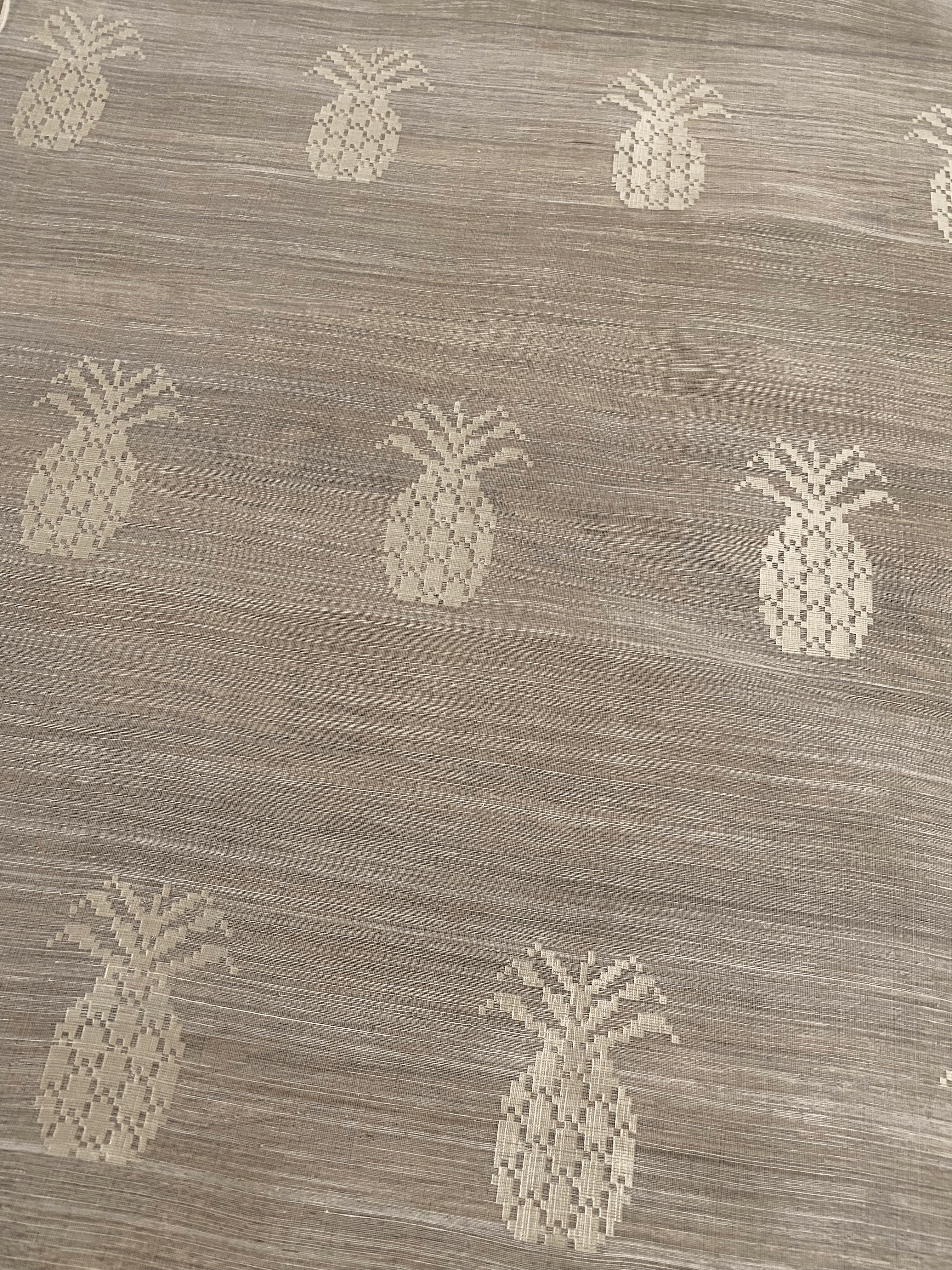 Table Runners – Manila Table