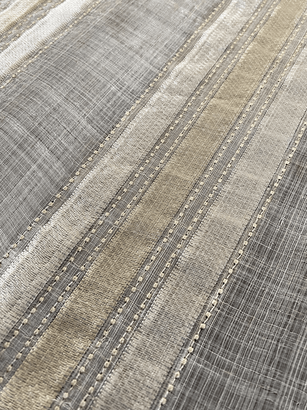 Dangal Piña Table Runner – Manila Table